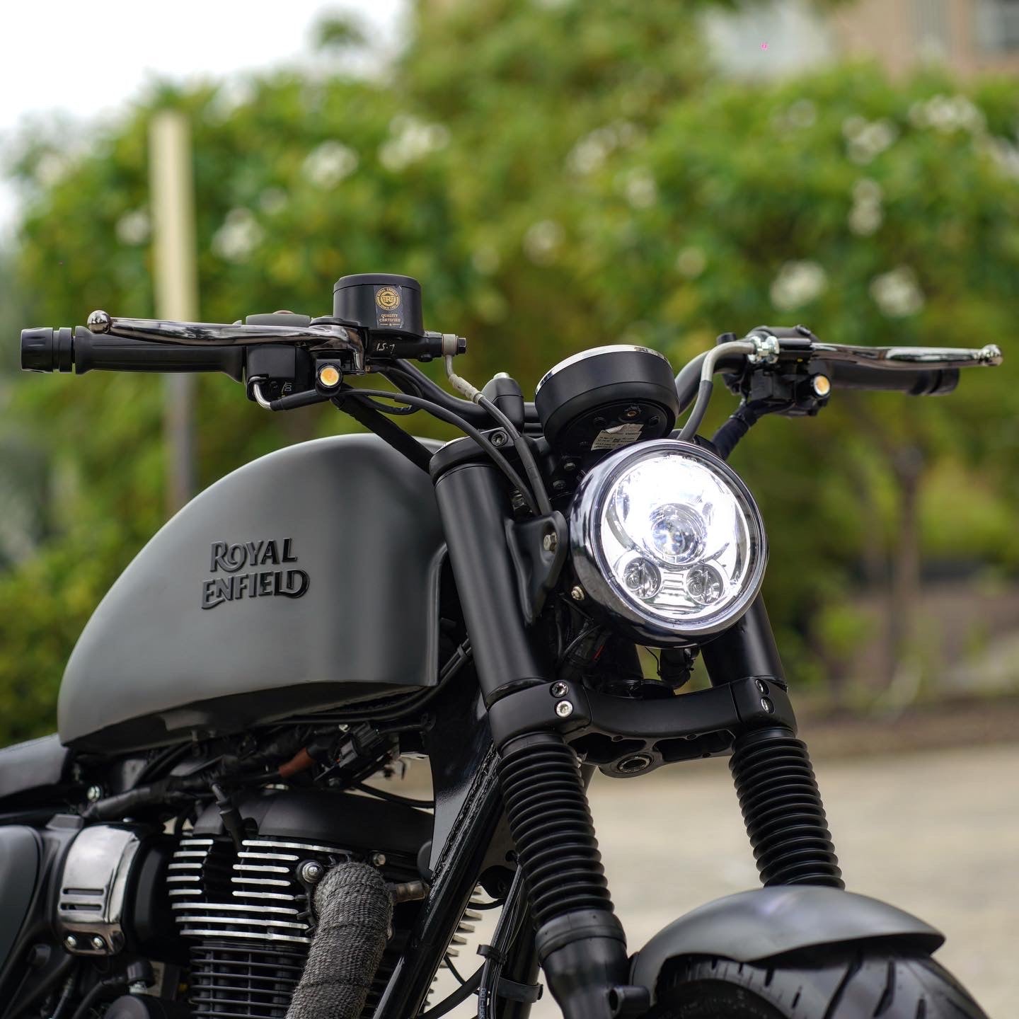 ARIEL 350