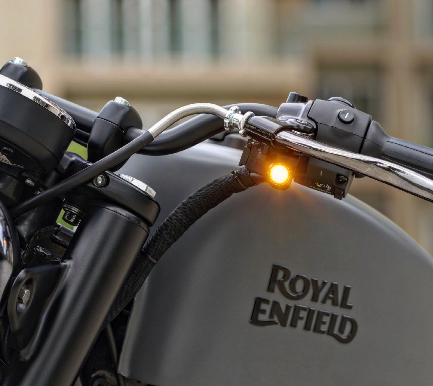ARIEL 350