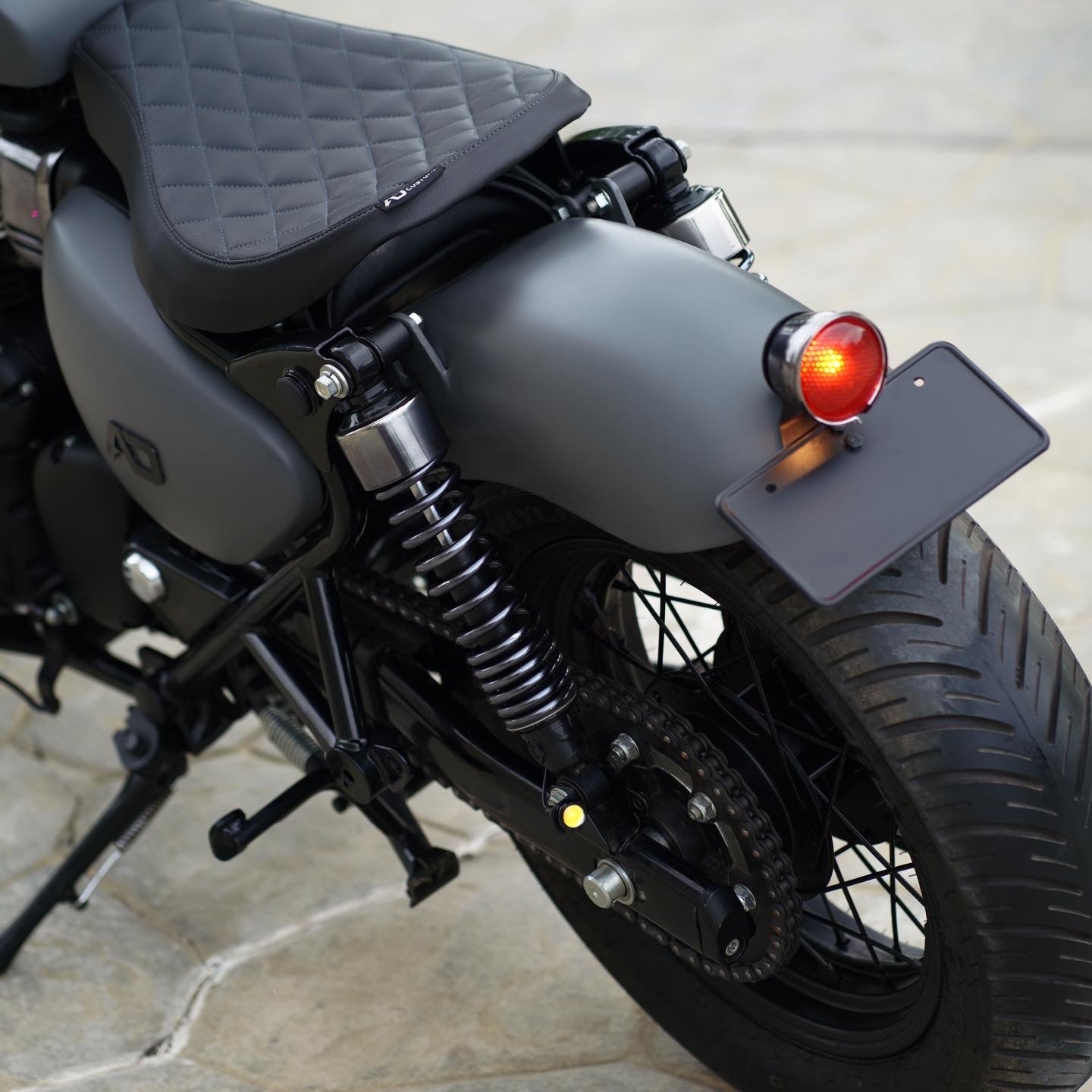 ARIEL 350